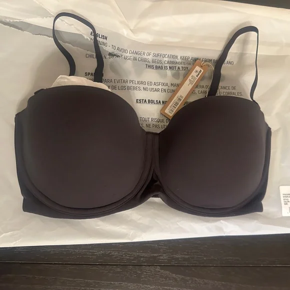 Skims Fits Everybody Strapless Bra